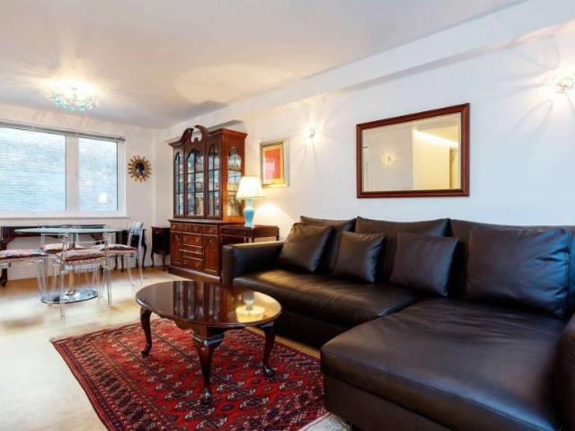 1 Bedroom Apartment London London LS101849217