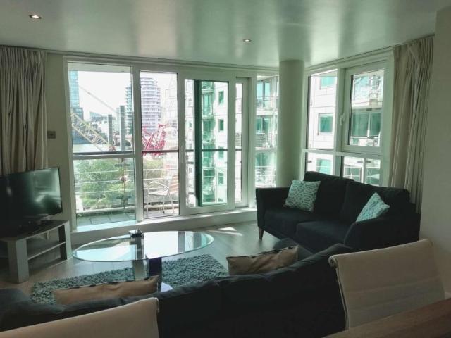 1 Bedroom Apartment London London LS101849354