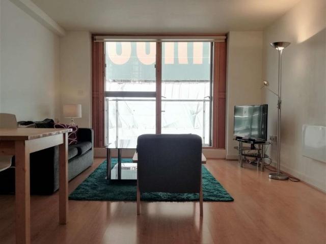 1 Bedroom Apartment London London LS101850188