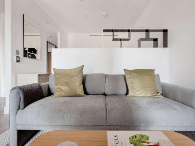 1 Bedroom Apartment London London LS101855137