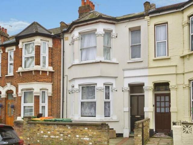 1 Bedroom Apartment Londres Greater London 100614900