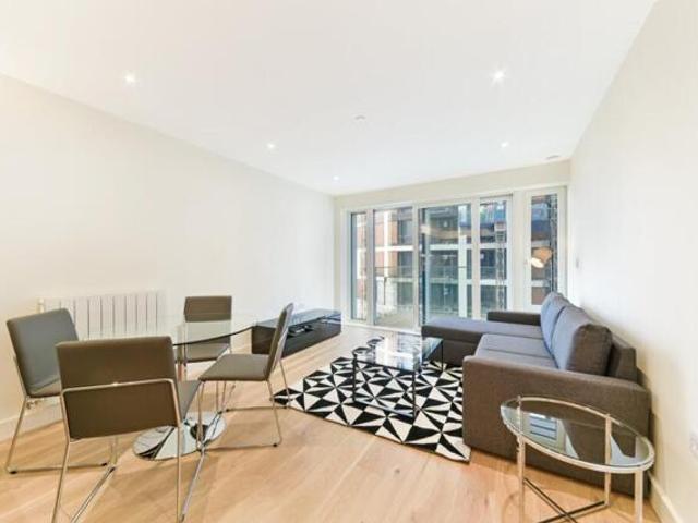 1 Bedroom Apartment Londres Greater London 98233208