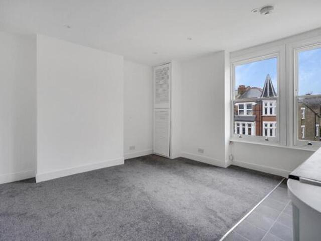 1 Bedroom Apartment Londres Greater London 99571642