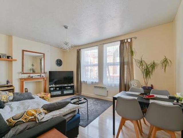 1 Bedroom Apartment Londres Greater London LS100881693