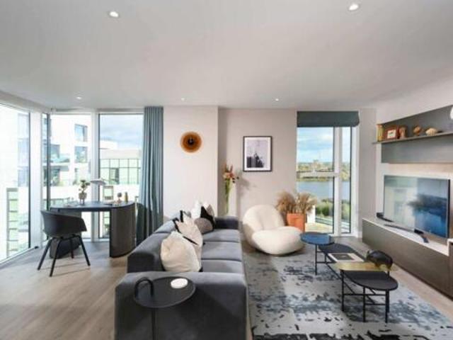 1 Bedroom Apartment Londres Greater London LS100097097