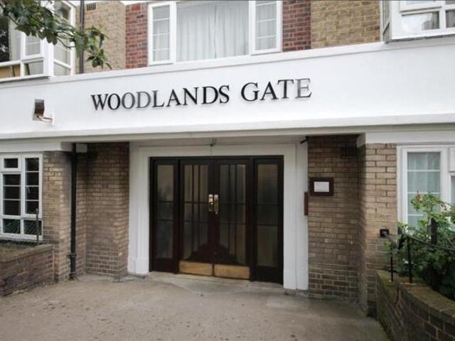 1 Bedroom Apartment Londres Greater London LS100224245