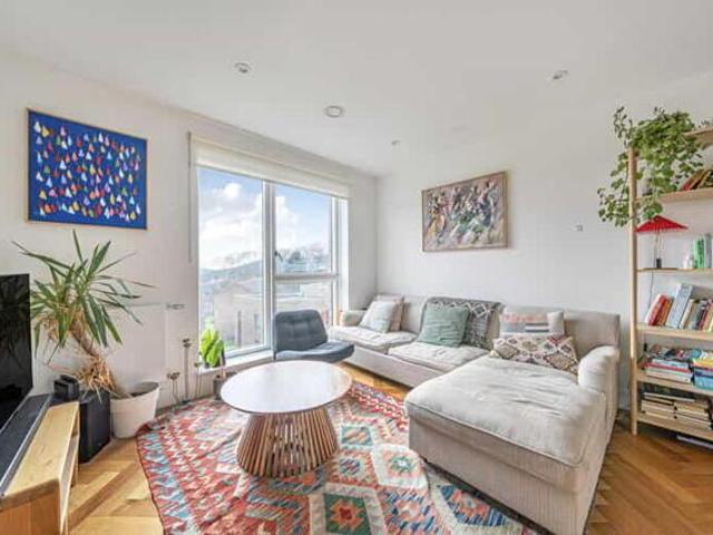 1 Bedroom Apartment Londres Greater London LS101678224