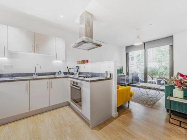 1 Bedroom Apartment Londres Greater London LS101316133