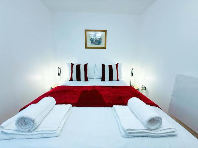 1 Bedroom Apartment Pudsey Pudsey 93615466