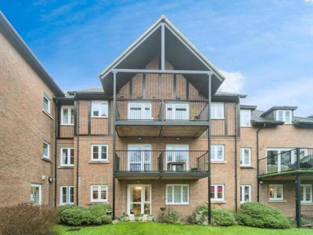 1 Bedroom Apartment Pulborough West Sussex 99608539