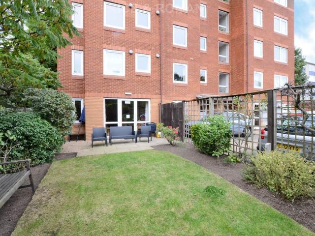 1 Bedroom Apartment, Parish Court – Surbiton