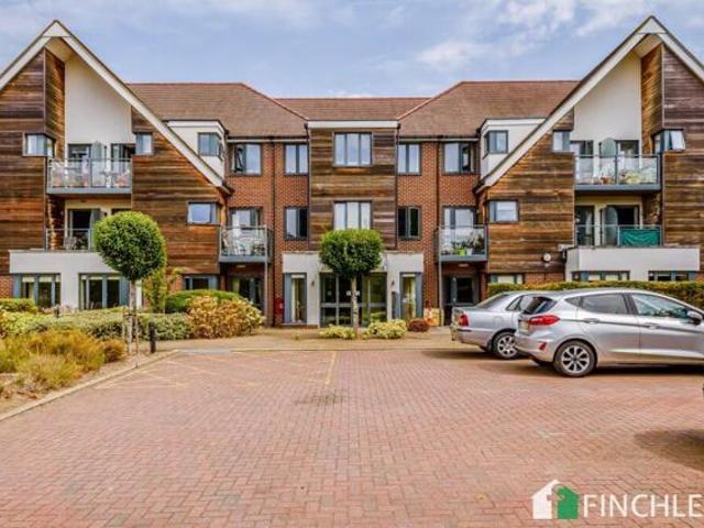 1 Bedroom Apartment Potters Bar Hertfordshire 98864626