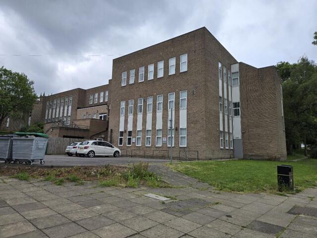 1 Bedroom Apartment Rotherham Barnsley 99054938