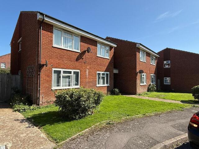 1 Bedroom Apartment Steyning West Sussex 98026400