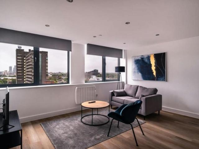 1 Bedroom Apartment Stretford Stretford 103960477