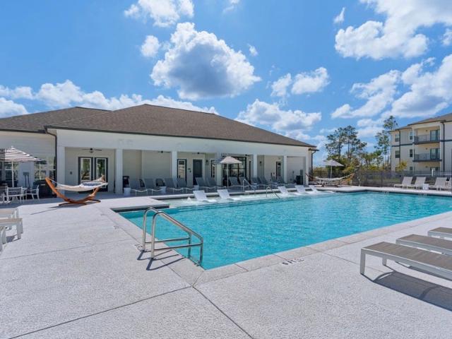 1 bedroom apartment sublet