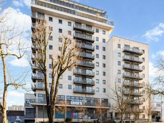 1 Bedroom Apartment Sutton Greater London LS100158568