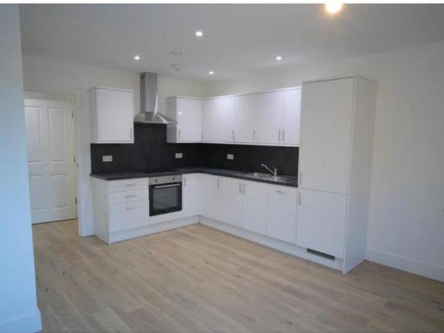 1 Bedroom Apartment Swindon Wiltshire 100660881
