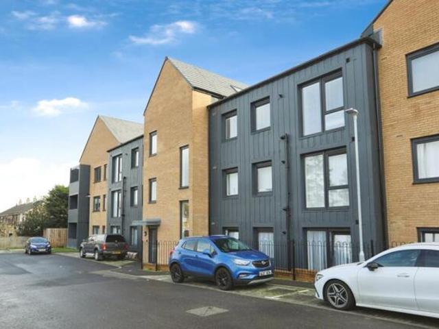 1 Bedroom Apartment Sittingbourne Kent 101119417