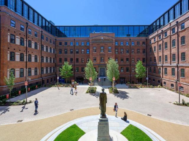 1 Bedroom Apartment Slough Berkshire 96265512