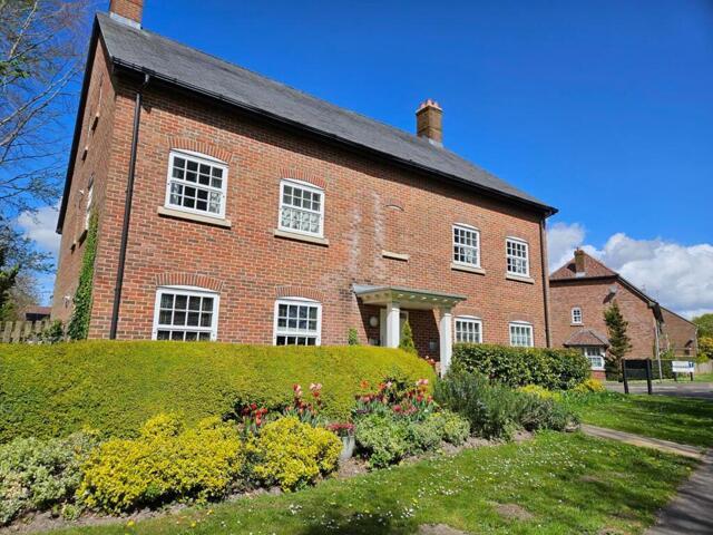 1 Bedroom Apartment Southampton Hampshire 100649105