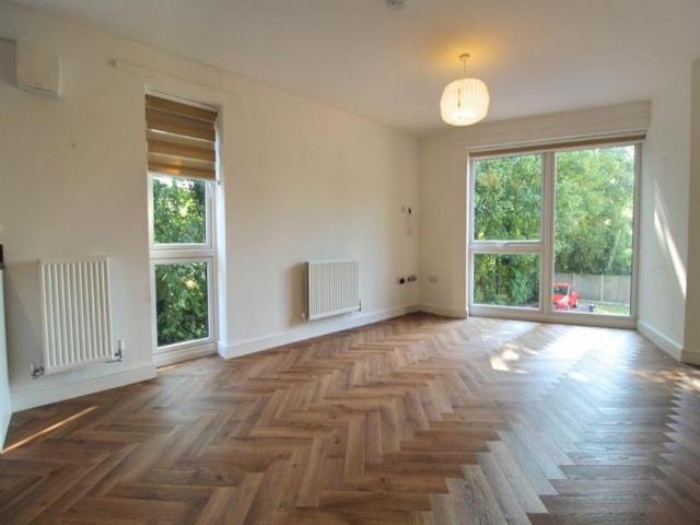 1 Bedroom Apartment To Let