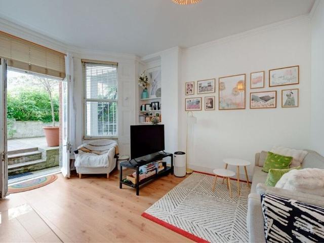 1 Bedroom Apartment To Let