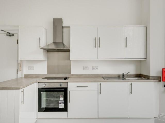 1 Bedroom Apartment To Let