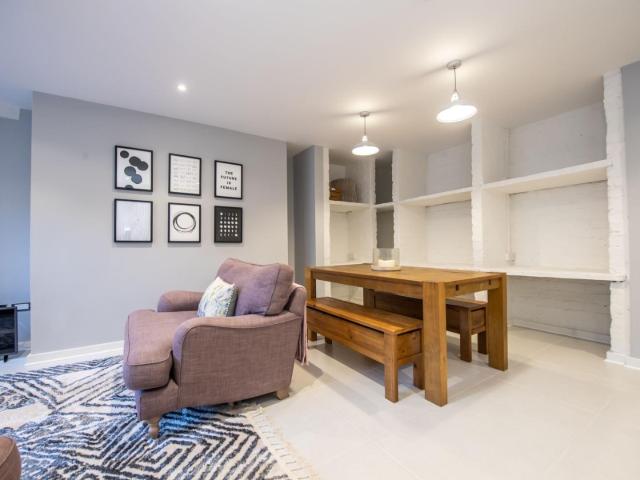 1 bedroom Apartment to let