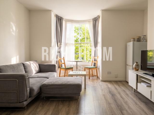 1 bedroom Apartment to let 1 Bed Flat, Cranbury Avenue, Southampton SO14