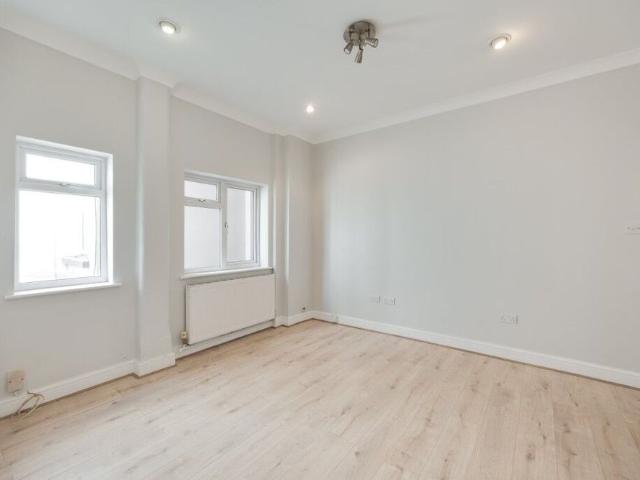 1 Bedroom Apartment To Let
