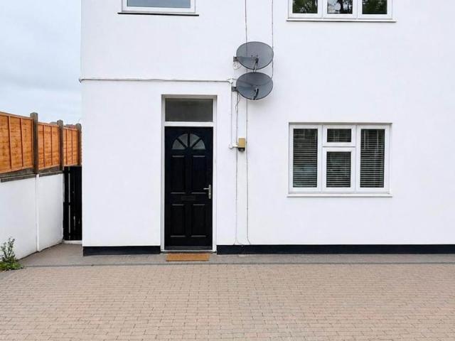 1 bedroom apartment to rent