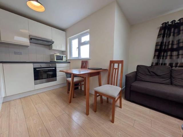 1 bedroom apartment to rent