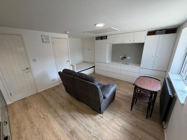 1 bedroom apartment to rent