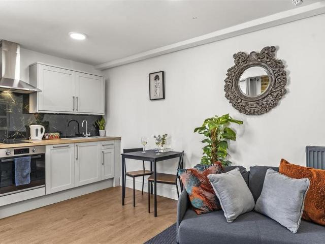 1 bedroom apartment to rent