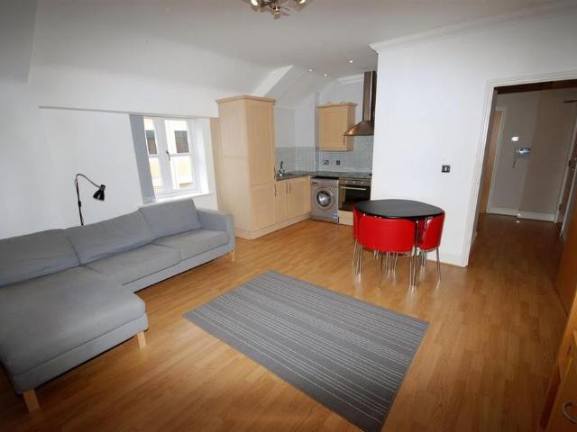 1 bedroom apartment to rent