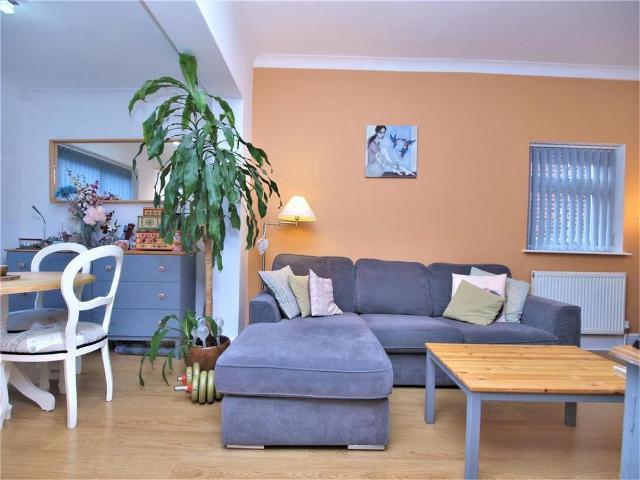 1 bedroom apartment to rent