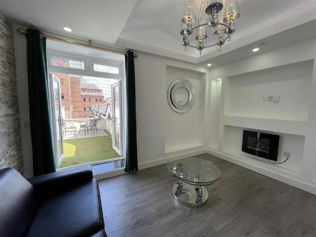 1 bedroom apartment to rent