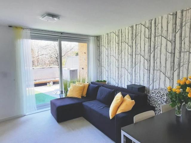 1 Bedroom Apartment To Rent £1,300 pcm