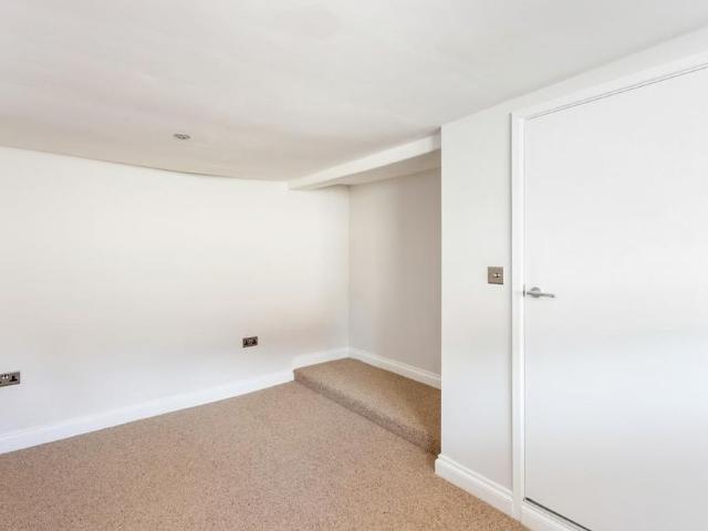 1 bedroom apartment to rent