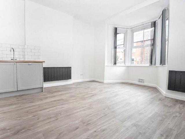 1 bedroom apartment to rent