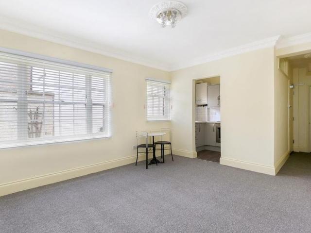 1 bedroom apartment to rent