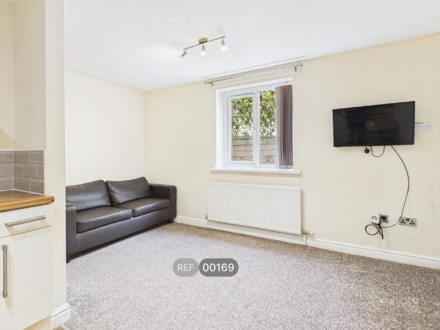 1 bedroom apartment to rent
