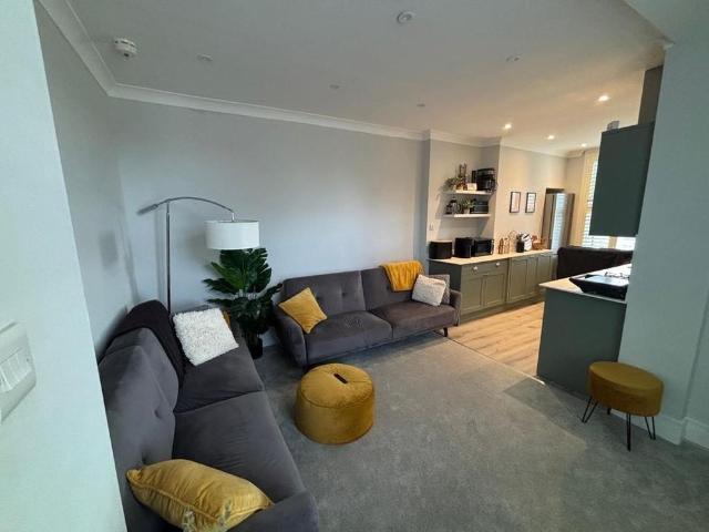 1 bedroom apartment to rent