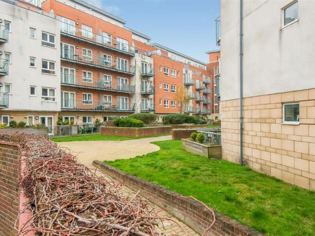 1 bedroom apartment to rent
