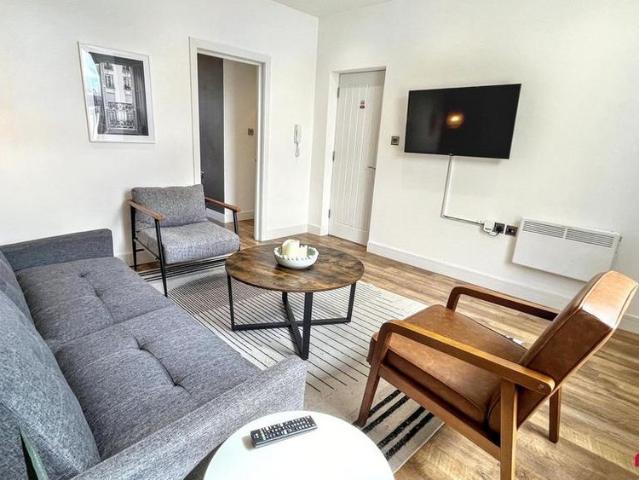 1 bedroom apartment to rent