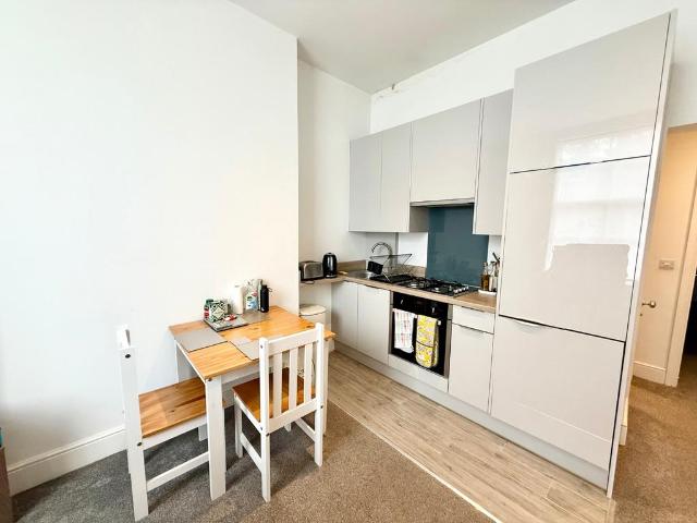 1 bedroom apartment to rent