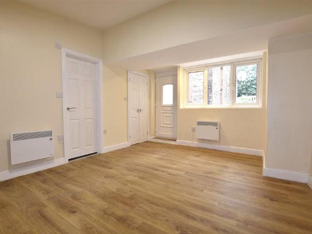 1 bedroom apartment to rent