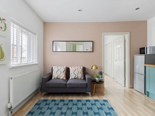 1 bedroom apartment to rent