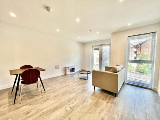 1 bedroom apartment to rent